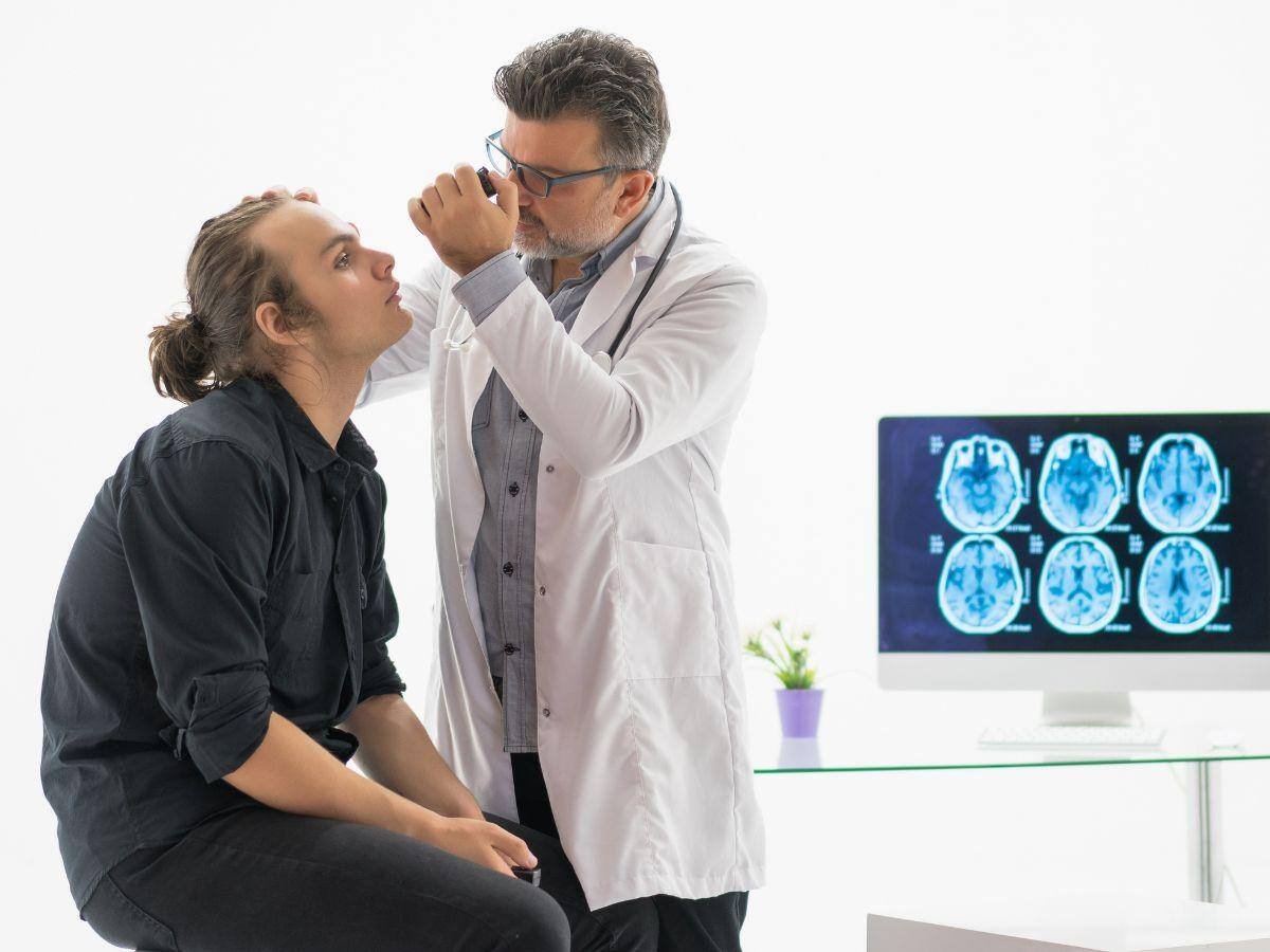 What To Expect When Visiting A Neurologist